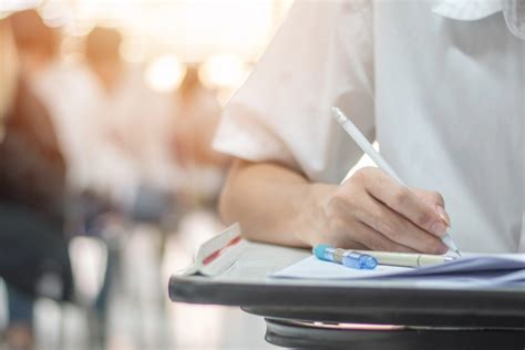 How To Become An Anesthesiologist Time Schooling And Requirements Leland