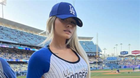 Fotos Issa Vegas Eleva La Temperatura En Coquetos Jeans Ajustados El