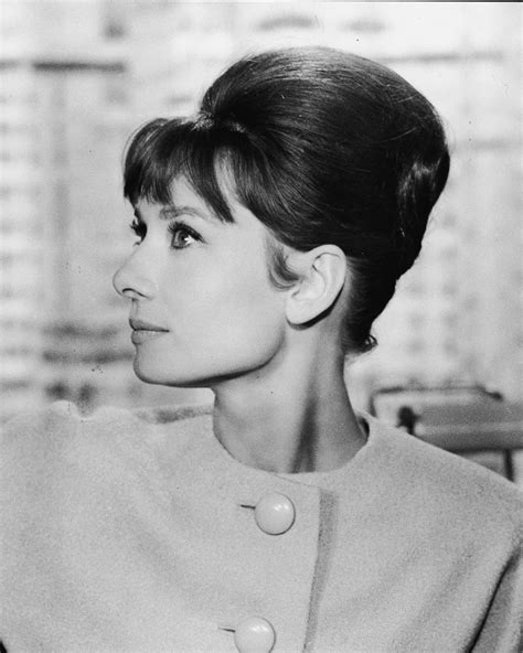 40 Elegant And Fresh Why The 60s Hairstyles Are The Stars When It