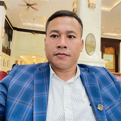 Rous Rom ពូប្រជ្រុយ