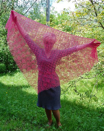 Ravelry Poppy Field Shawl Шаль Маковое поле Pattern By Lilia Komosa