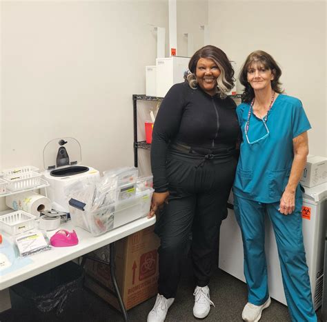 Meet Nida Fatima Canvasrebel Magazine