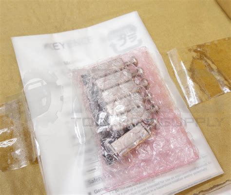 New Keyence Ca Mp120 Lcd Color Monitor 12″ 24vdc Read Plc Toolbox Supply