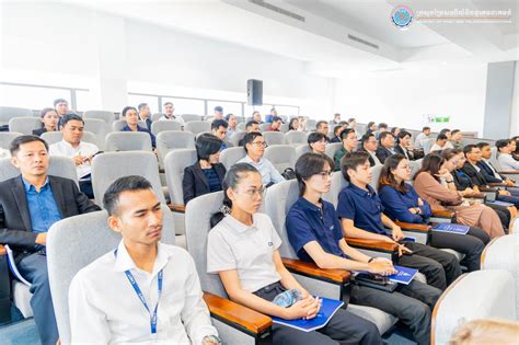 ឯកឧត្តម ជា វ៉ាន់ដេត បើកសន្និសីទស្តីពី ការអភិវឌ្ឍជំនាញឌីជីថលនៅកម្ពុជា ឆ្នាំ២០២៤