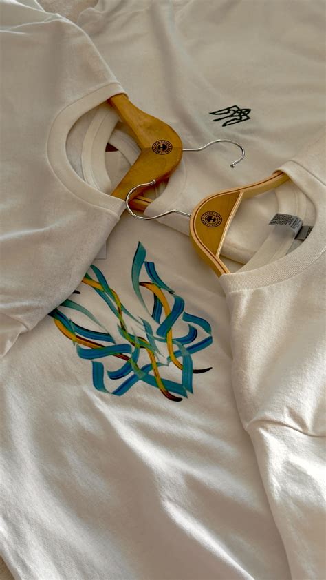 УКРАЇНСЬКИЙ ОДЯГ АКСЕСУАРИ ТА СУВЕНІРИ КАЛГАРІ КАНАДА США