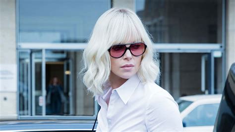 Charlize Theron On Fighting Men Twice Her Size In A Blonde Bob And 6
