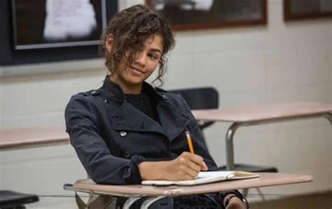 Zendaya Why Is Spider Mans Girlfriend So Popular Fmv6
