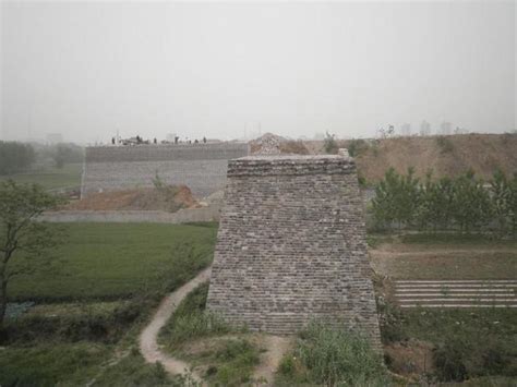 此地曾与北京南京齐名，修建的城池比故宫还要大，如今沦为一个县 每日头条