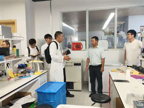 学校开展新学期实验室安全检查 实验室与基地处