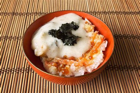 そのまま使える！セブンの「味付きとろろ」×コンビニ食材で作る簡単おつまみ5品 イエノミスタイル 家飲みを楽しむ人の情報サイト