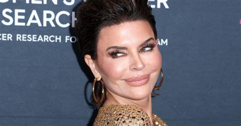 Lisa Rinna 60 Sparks Outcry With Nude Pose In Risqué Instagram Post