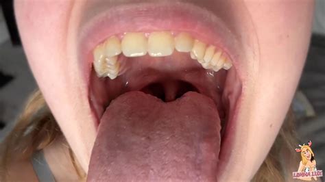 Lennalux Hungry Gf Wants To Eat You Like A Snack Manyvids