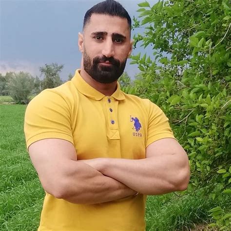 Dani Danial Khodaee • Threads Say More