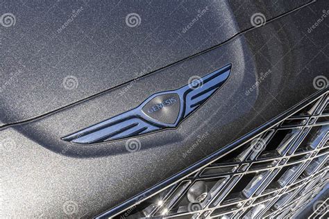 Genesis Logo On A Gv80 25t Genesis Offers The Gv80 With A 25l Turbocharged 4 Cylinder Gdi