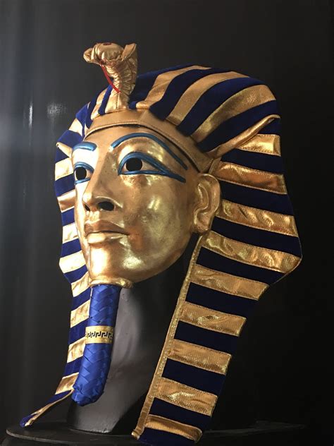 King Tuts Mask Relive The Discovery Of King Tuts Tomb And Treasures