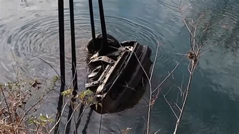 Scuba Diving Youtuber Discovers Submerged Car Of Tennessee Teens Who