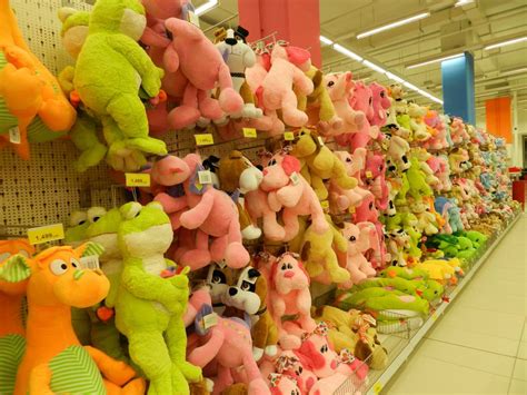 Greek toy retailer plans Romanian market entry - Romania Insider
