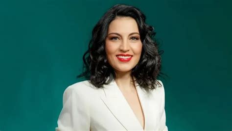 Деси Стоянова зарадва болни деца за 50 ия си юбилей