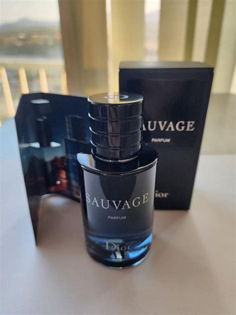 디올 소바쥬 향수 60ml 신세계백화점 정품 한번 헬로마켓