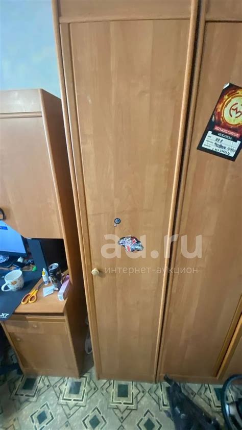 Секция шкафа — купить в Красноярске Состояние Б у Шкафы шкафы купе на интернет аукционе