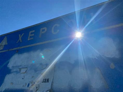 Окупанти продовжують евакуацію з Херсонщини але поповнюють угруповання на правому березі