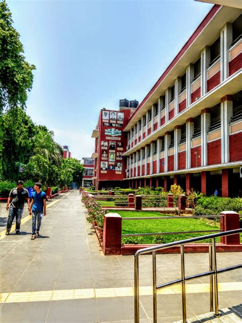 Hansraj College Building