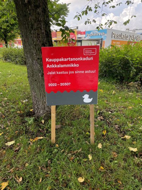 Lammikko Ei Kuivu Itä Helsingissä Nyt Ilmestyi Koominen Kyltti Ilta