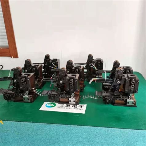 Fully Automatic Terminal Model Terminal Applicator For Cable Crimping Machine Terminal