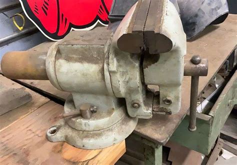 Daytona 5 Multip Purpose Bench Vice Hamilton Maring Auction Group