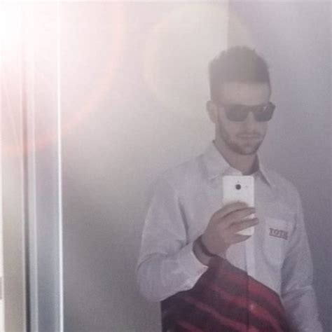 Stream Lucas Schnorr Music Listen To Songs Albums Playlists For