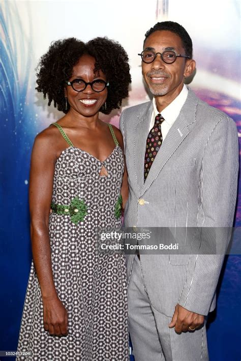 Lisagay Hamilton 2026 Husband Net Worth Tattoos Smoking And Body