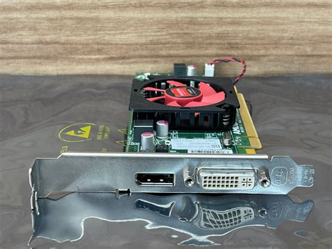 Tarjeta Gráfica Amd Radeon Hd 7000 Series 1gb Alto Perfil Displayport