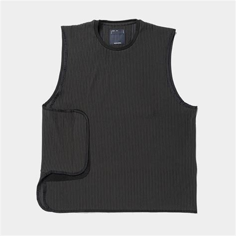 Uneven Fabric Conditioning Vest Lamp Black Meanswhile