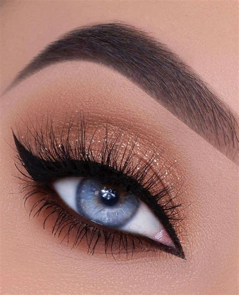28 Colorful Eye Makeup Ideas For Summer Season Artofit