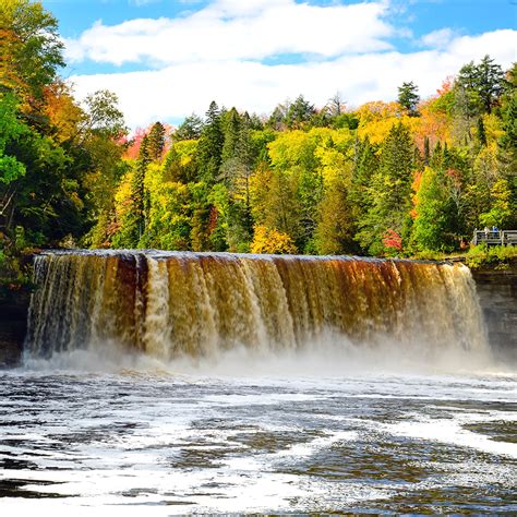 Tahquamenon Falls And State Park
