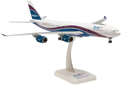 Hogan Airbus A340 500 Arik Cs Tfx 1 200 Online Sichern Flight Shop By Limox