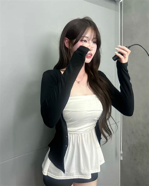 대구미용실 대구붙임머리 아띠부 원장 선미 한결같은 미모를 유지하고 계신 민정 고객님 💜 소개and단골 고객님과 타샵리터치 시술이 많은 매장 1mm 슬림 땋기로