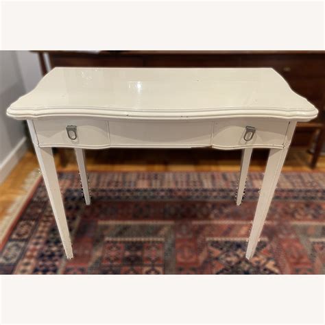 Vintage Expandable Gate Leg Table Aptdeco