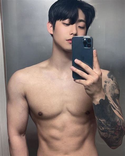 Pin By Ulzzang C2🪐 On Choehyeokgeun Hot Korean Guys Cute Asian Guys