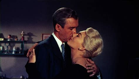 Vertigo Review Kisah Cinta Noir Antara Detektif John Dan Madeleine