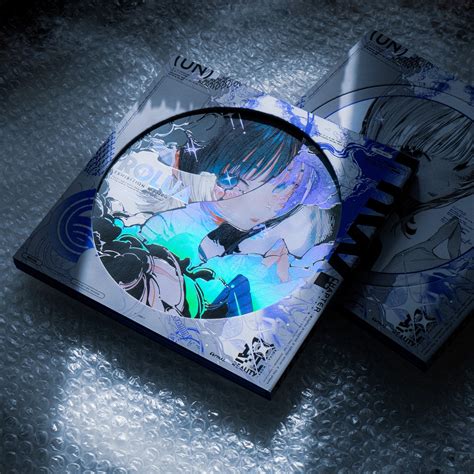 ろるあrolua 【💥告知💥】 原宿でちょっとした展示会をします。 グッズに力を入れたので、ポップアップストアに行くような気持ちで来てもらえたら嬉しいです😘 前回個展「現」の図録や新規で