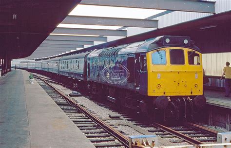 The Transport Library Br Diesel Class 25 No5287 Cromptons Sdgs