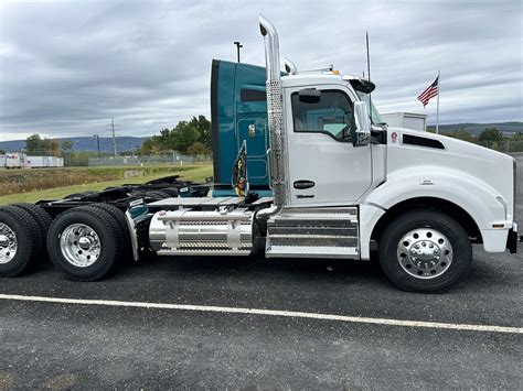 2025 Kenworth T880 Kwpa