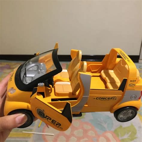 کمدا قیمت و خرید ماشین شارژی بچه گانه ابعاد 820 رده سنی مناسب از 3