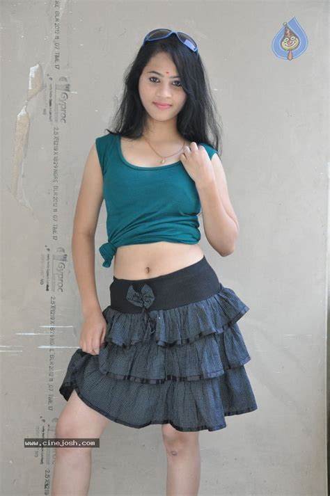 Asha New Stills Photo Of