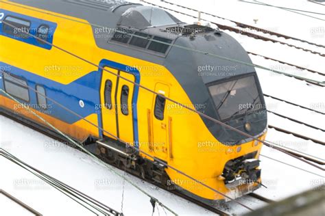 Ns Intercity Train Driving Through The Snow In Winter 이미지 1192890401