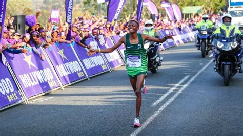 Onalenna Khonkhobe Targets The Two Oceans Marathon Title Sabc