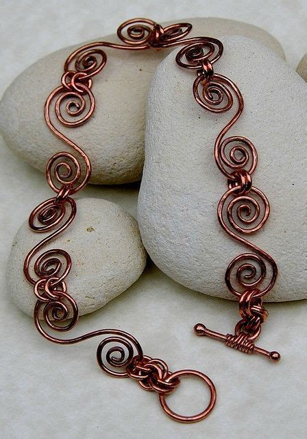 Bijoux Manuels Fabriqués Par Des Fils Métalliques Et Perles Perles Fantaisies Handmade Wire
