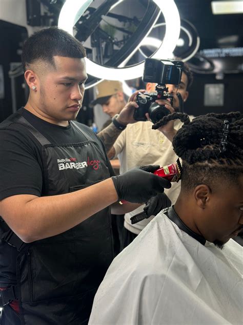 Meet Cris Sanchez Barberentrepreneur Shoutout Dfw