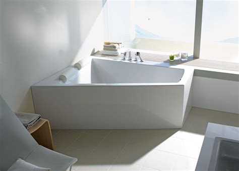 Small Bathtubs Maximum Comfort In A Minimum Of Space Duravit